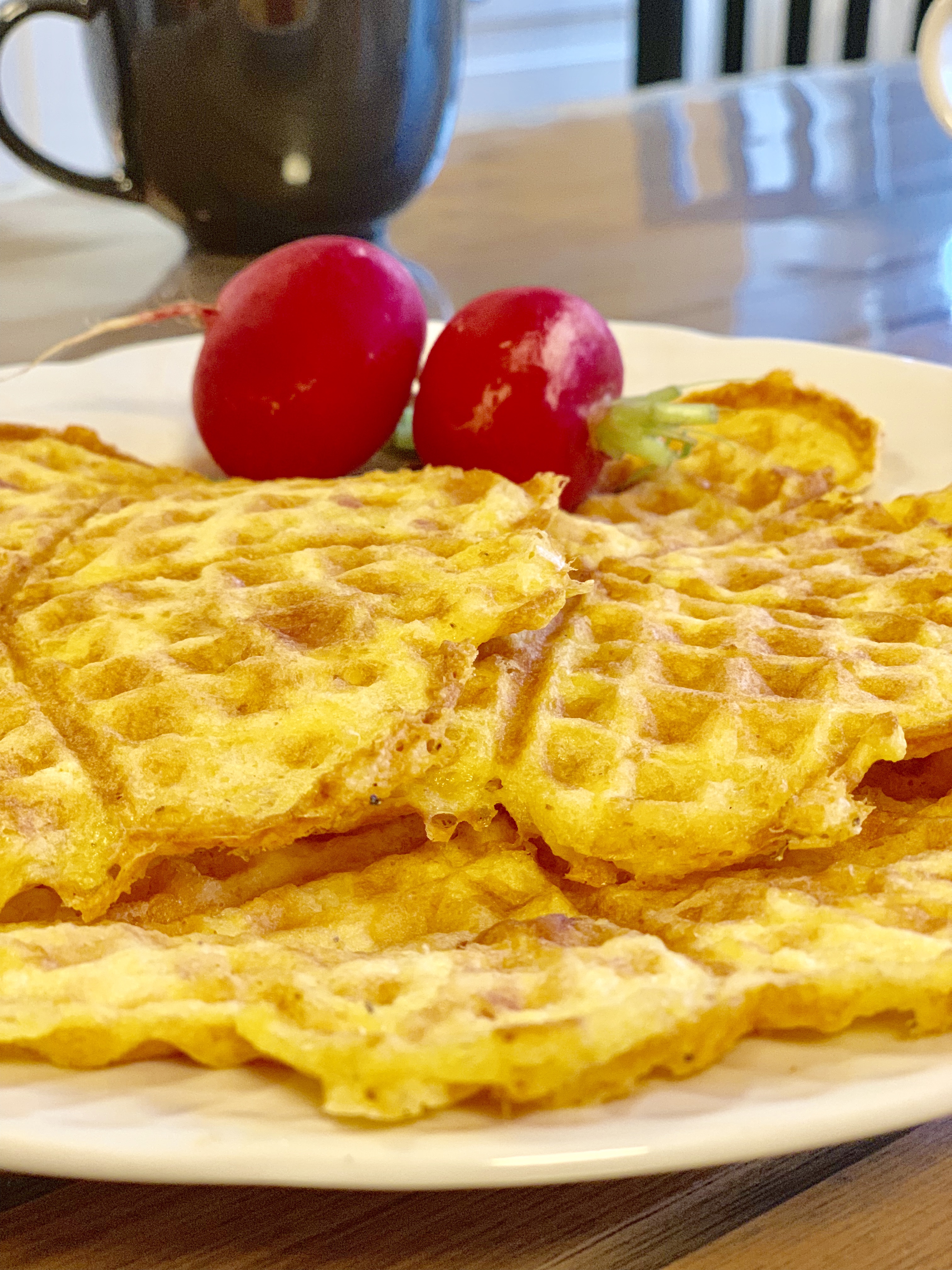 Savory keto waffles with cheese and chicken - Family On Keto